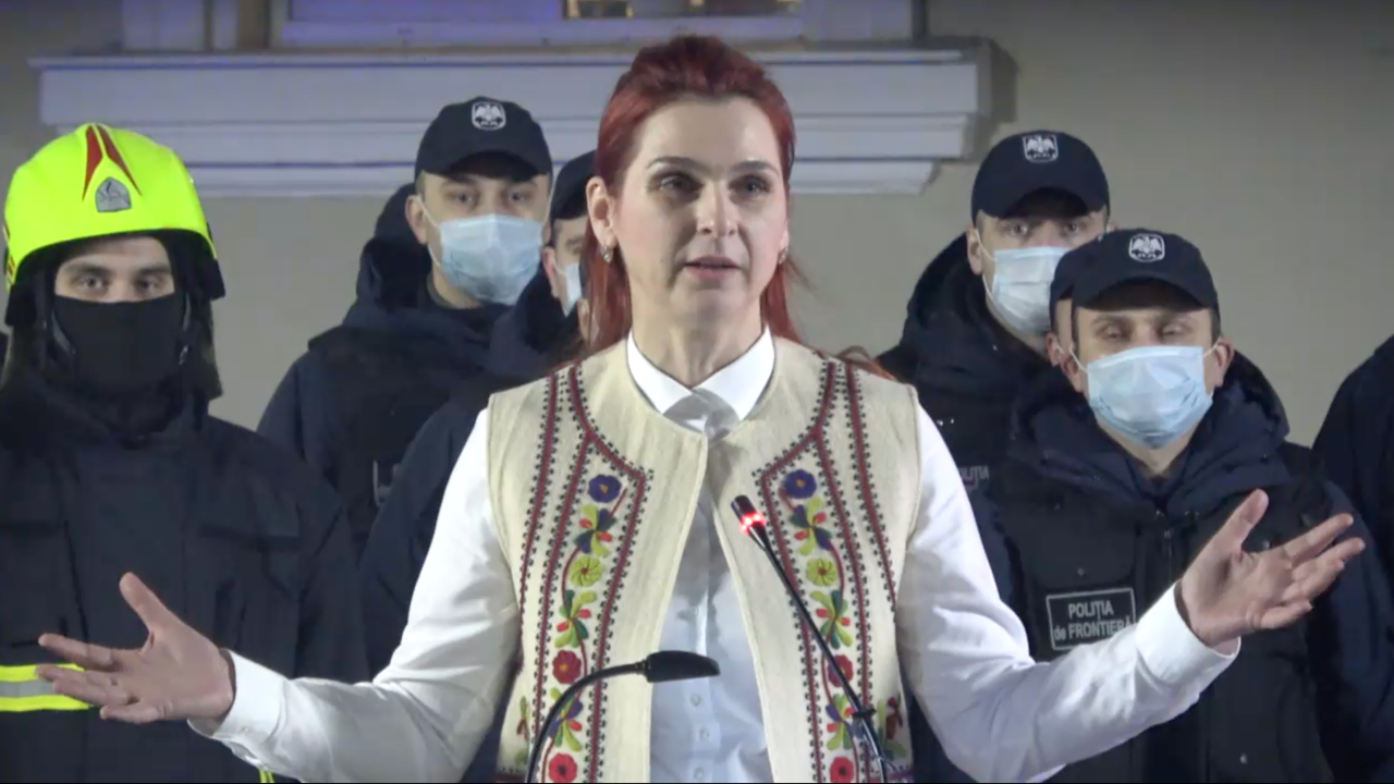 RLIVE! Mesajul ministrului Afacerilor Interne, Ana Revenco, în seara de ...